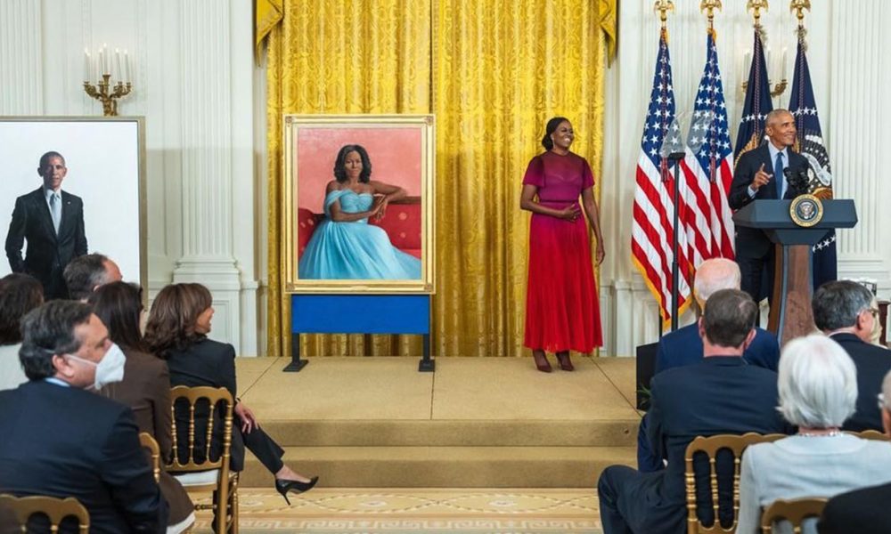Barack and Michelle Obama Revel in ‘Family Reunion’ in Return to White ...